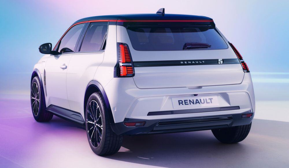 Renault 5 E-TECH 100% ÉLECTRIQUE à La Réunion : une icône réinventée